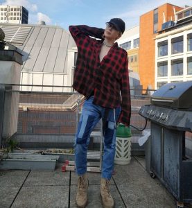 Oli London - Bio, Age, Net Worth, Height, Single, Facts, Wiki