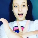 Hayley Stewart - Bio, Age, Net Worth, Height, Single, Facts