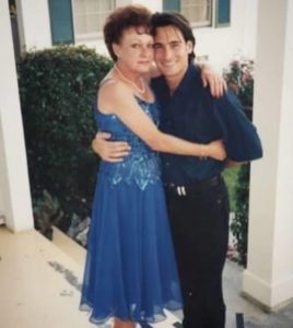 Lawrence Zarian - Bio, Age, Net Worth, Height, Married, Facts