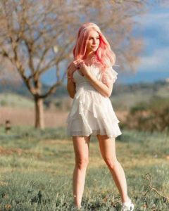 Leah Ashe Bio, Age, Net Worth, Height, Nationality, Career Facts