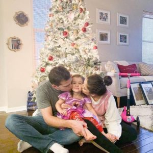 Laura Vitale - Bio, Age, Net Worth, Height, Married, Facts