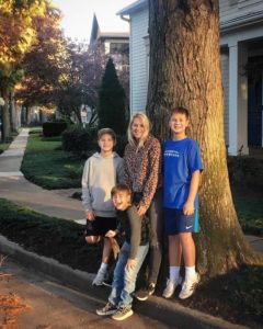 Amanda Martin - Bio, Net Worth, Height, Nationality, Career, Facts