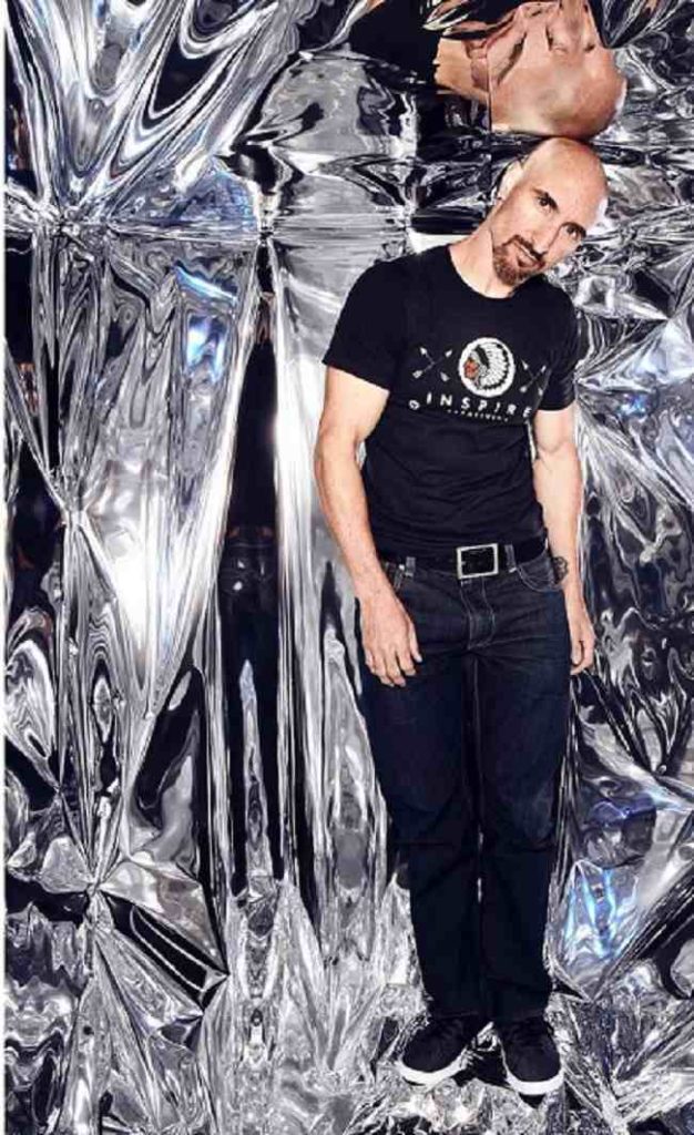 Scott Menville-Bio, Career, Net Worth, Height, Single, Facts