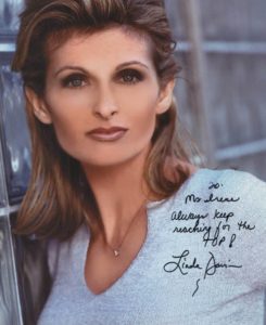 Linda Davis - Bio, Career, Married, Age, Net Worth, Height, Facts