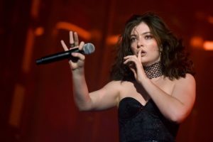 Lorde - Height, Bio, Career, Single, Net Worth, Nationality, Facts