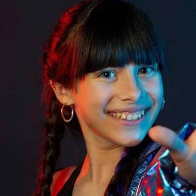 Melani García - Singer, Bio, Career, Age, Net Worth, Height, Facts
