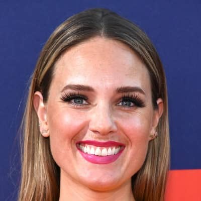 Laurel Stucky Age, Biography,, Net Worth, Single, Nationality, Body ...