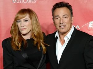 Bruce Springsteen - Bio, Age, Height, Net Worth, Facts, Nationality