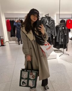 Mahluna - Bio, Age, Height, Net Worth, Facts, Nationality