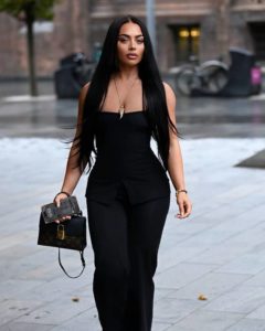 Kate Isobel Sharp - Bio, Age, Height, Net Worth, Facts, Nationality