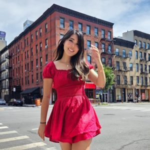 ExtraEmily - Bio, Age, Height, Net Worth, Facts, Nationality